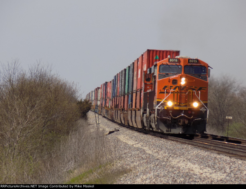 BNSF 8015